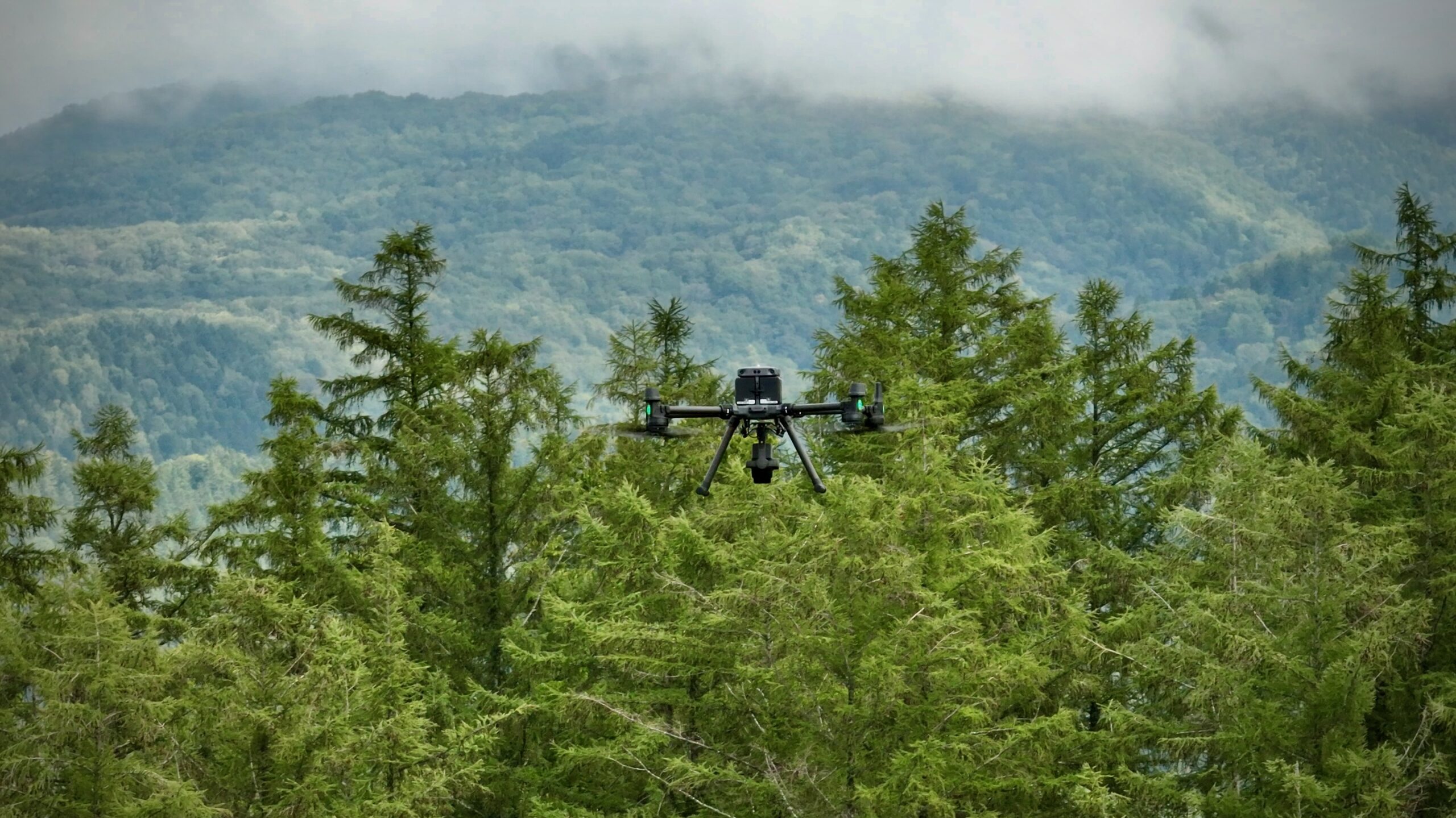 トップ3 | ドローンの導入支援-販売-空撮ならHELICAM株式会社 | DJI正規代理店